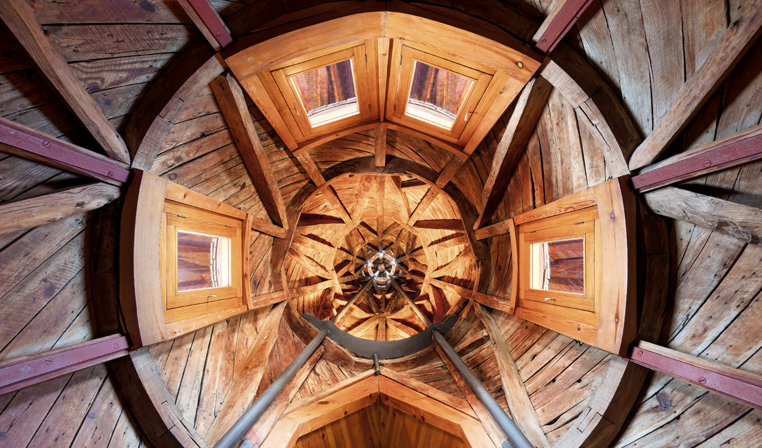 Gaudi en Leon, Antoni Gaudí en León, edificio de Gaudí en Leon