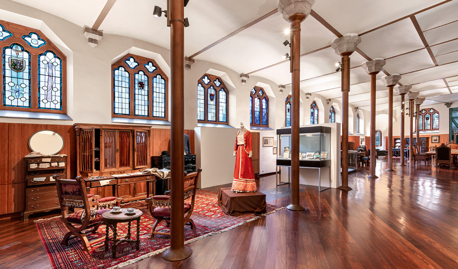 Casa Botines, Gaudi in Leon, architecture Gaudi