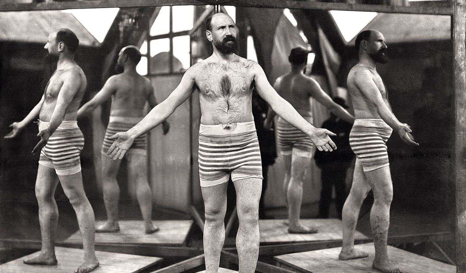 Antoni Gaudí, The Illustrated Biography of the architect