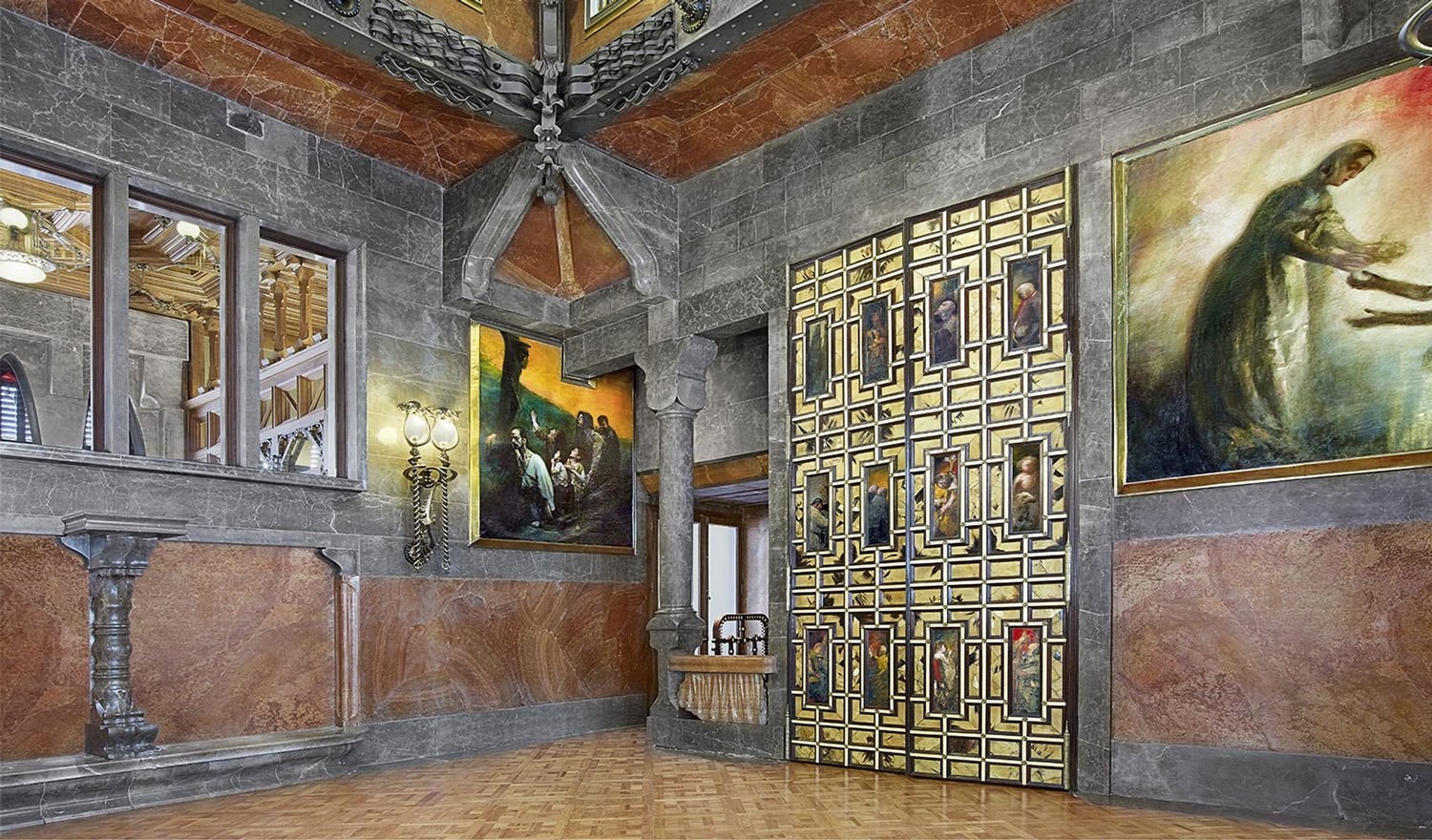 palacio guell interior